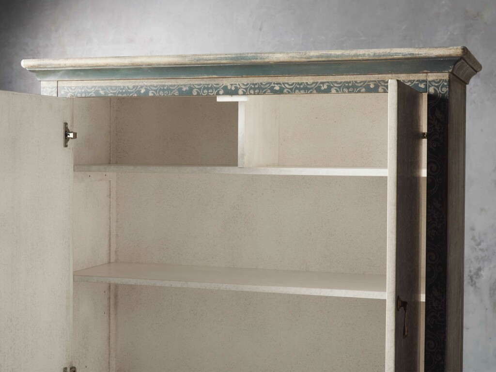 Arezzo Curved Armoire Schrank in Bianco oder Blue, Arte Toscana